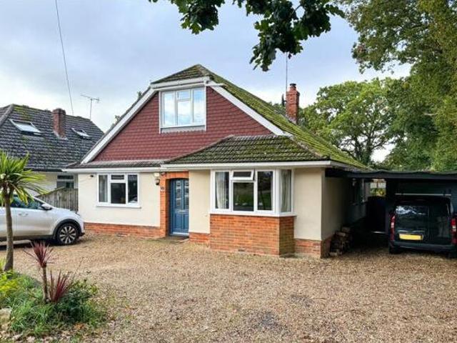 4 Bedroom Bungalow For Sale In Christchurch, Dorset