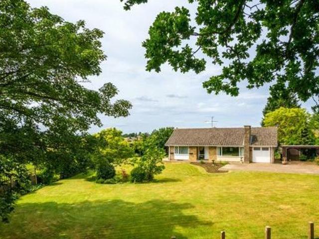 4 Bedroom Bungalow For Sale In Clapham, Bedfordshire