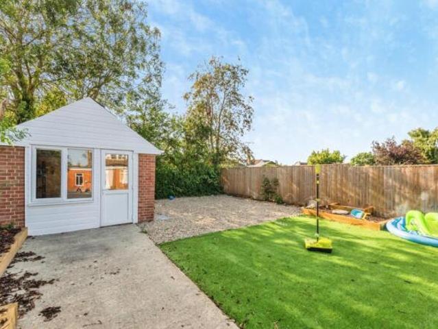 4 bedroom bungalow for sale in Cleeve Lawn, Swindon, Wiltshire, SN3