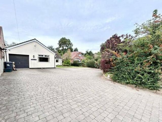 4 Bedroom Bungalow For Sale In Auckley, Doncaster