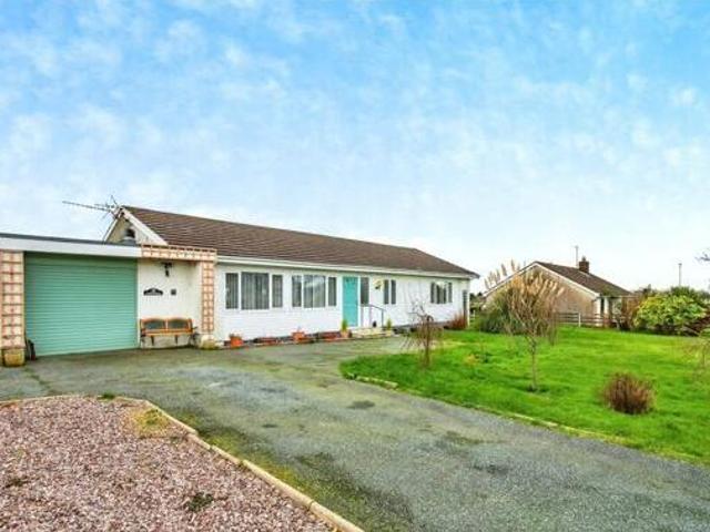 4 Bedroom Bungalow For Sale In Blaenporth, Cardigan
