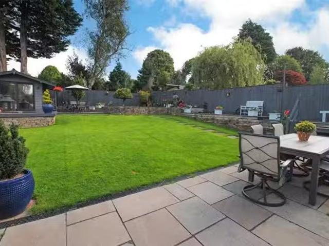 4 Bedroom Bungalow For Sale In Bridge Road, Old St Mellons, Ca.