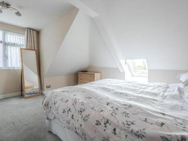 4 bedroom bungalow for sale in Buckingham Road, Bletchley, MK3