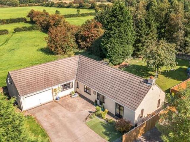 4 Bedroom Bungalow For Sale In Garforth, Leeds