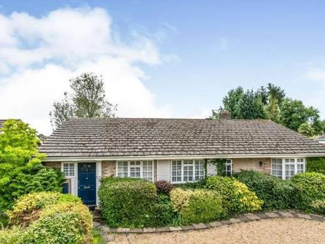 4 bedroom bungalow for sale in Guillards Oak Midhurst West Sussex GU29 GU29