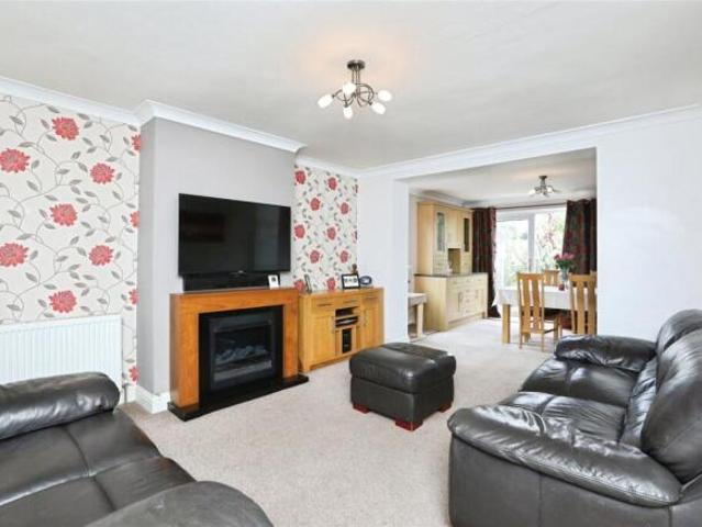4 bedroom bungalow for sale in Drake Avenue, Minster on Sea, Sheerness, Kent, ME12