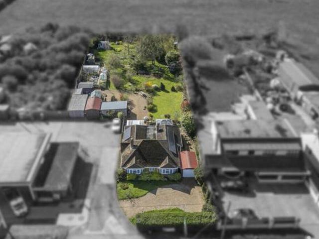 4 Bedroom Bungalow For Sale In Ely