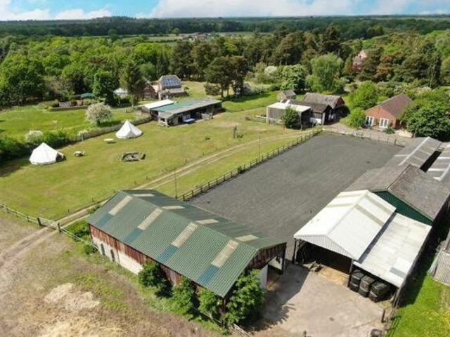 4 Bedroom Bungalow For Sale In Kirkby Lane, Kirkby On Bain