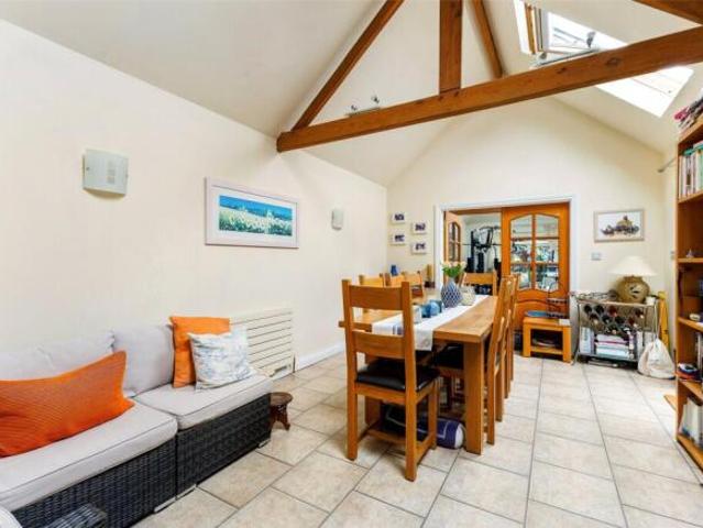 4 bedroom bungalow for sale in Hatch Lane, Old Basing, RG24