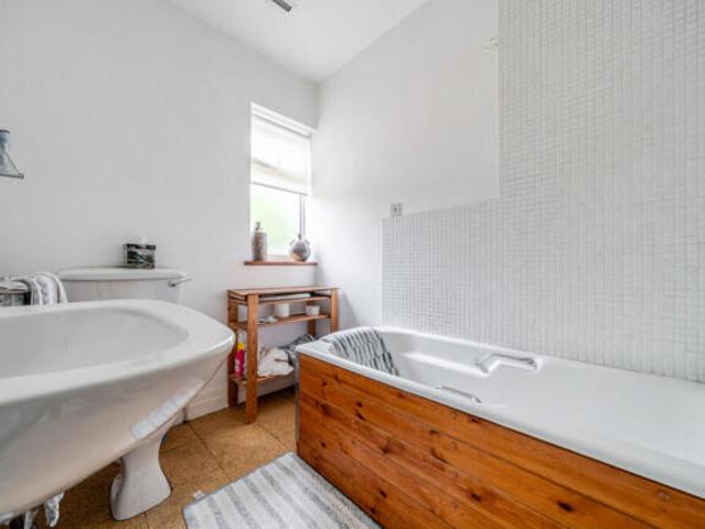 4 bedroom bungalow for sale in Hawkwood Lane, Chislehurst, Kent, BR7
