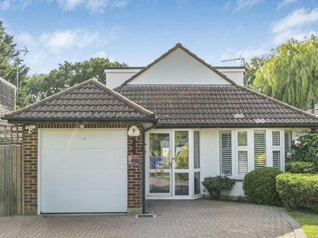 4 Bedroom Bungalow For Sale In Hadley Wood, Hertfordshire