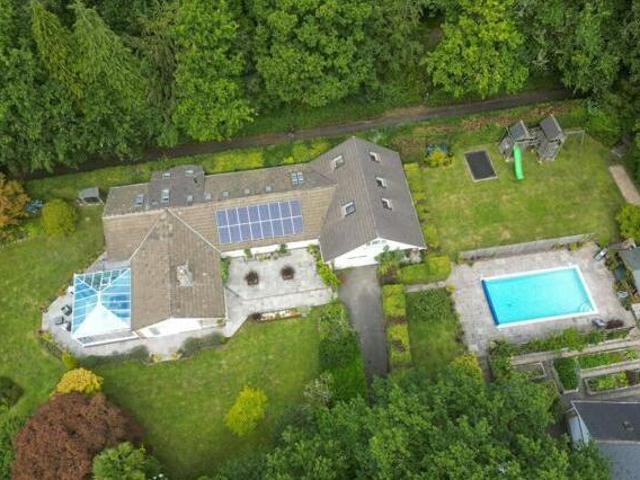 4 Bedroom Bungalow For Sale In Heathfield, East Sussex