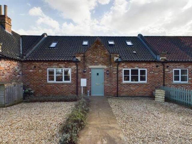 4 Bedroom Bungalow For Sale In Hundleby