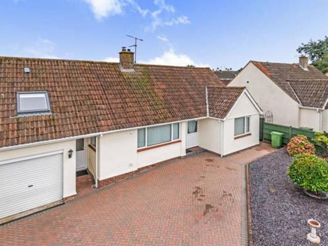 4 bedroom bungalow for sale in Hyde Park Avenue North Petherton Bridgwater Somerset TA6