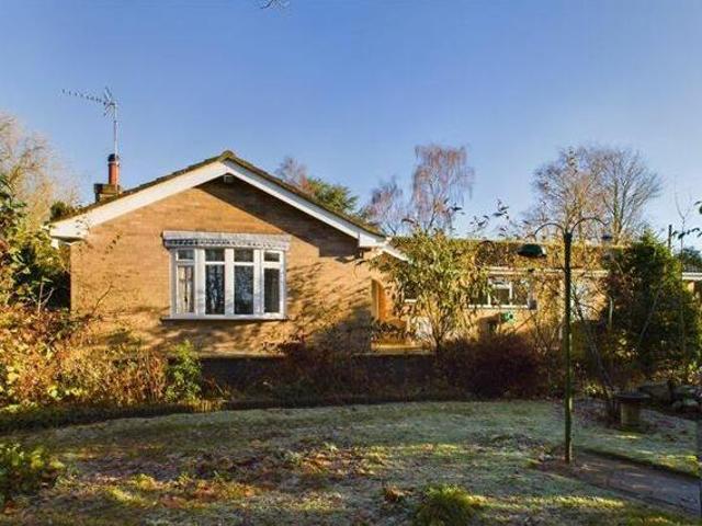 4 Bedroom Bungalow For Sale In Manor Road