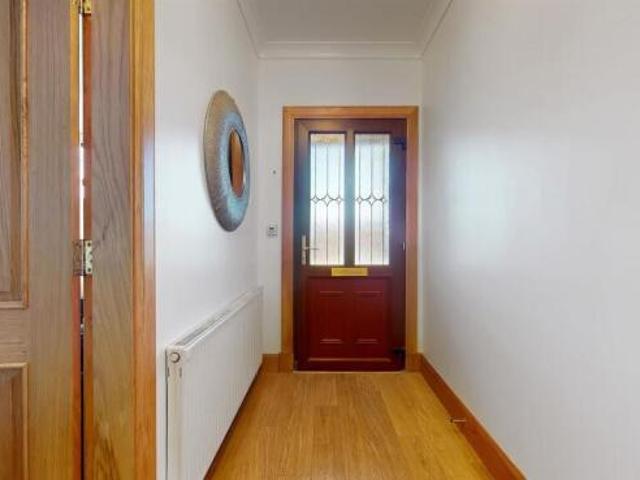 4 bedroom bungalow for sale in Menock Road, Kings Park, Glasgow, G44