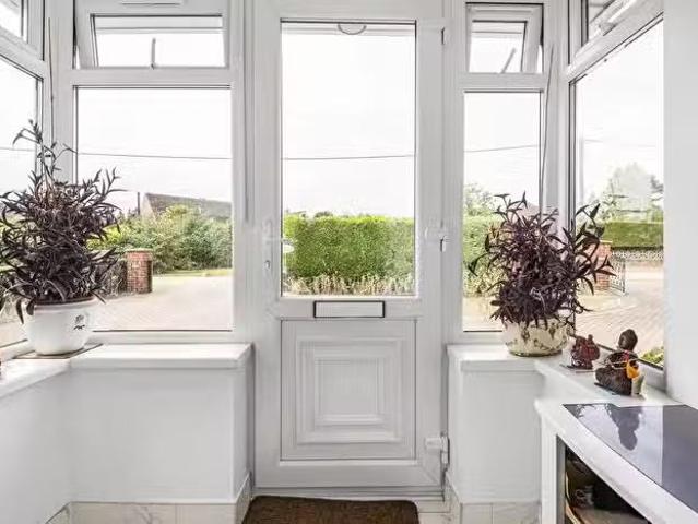 4 Bedroom Bungalow For Sale In Seymour Plain, Marlow, SL7