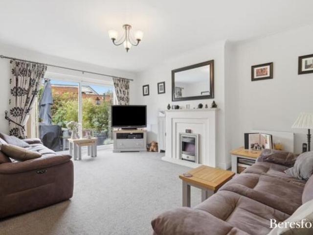 4 bedroom bungalow for sale in Shevon Way, Brentwood, CM14