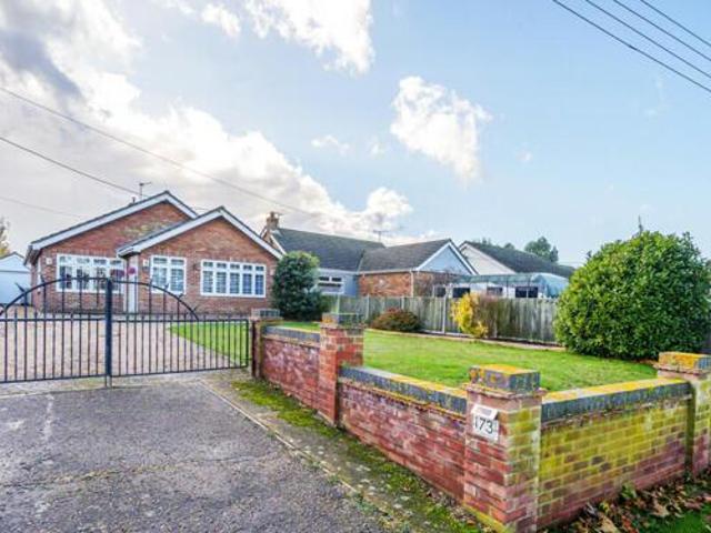 4 Bedroom Bungalow For Sale In St. Osyth