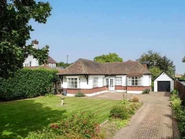 4 Bedroom Bungalow For Sale In Rochester, Kent