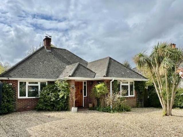 4 Bedroom Bungalow For Sale In Ringwood
