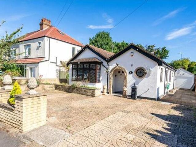 4 Bedroom Bungalow For Sale In West Drayton