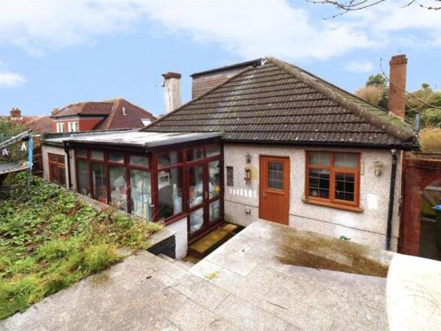 4 bedroom bungalow for sale in Thirlmere Road, Barnehurst, DA7
