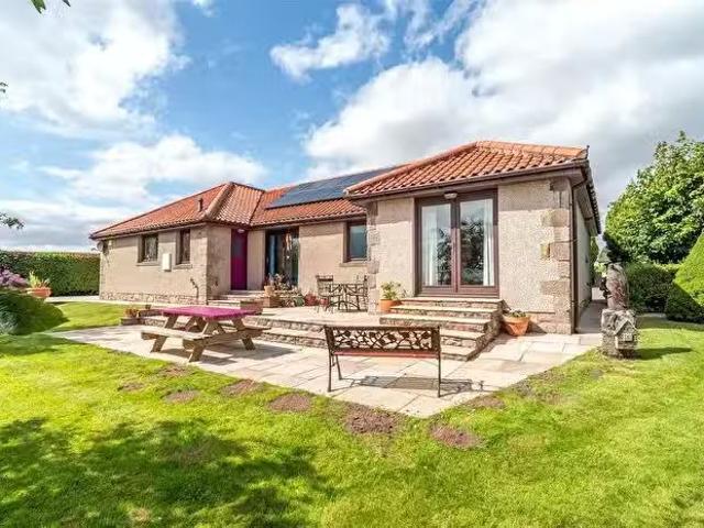 4 Bedroom Bungalow For Sale In Unthank Square, Berwick Upon Tw.