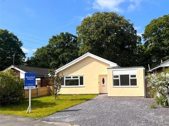 4 Bedroom Bungalow For Sale In Yr Wyddgrug, Bron Yr Eglwys
