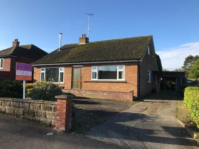 4 Bedroom Bungalow Fakenham Norfolk LS100648830