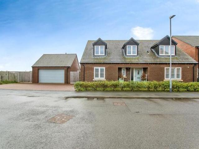 4 Bedroom Bungalow Holbeach Holbeach 100058358