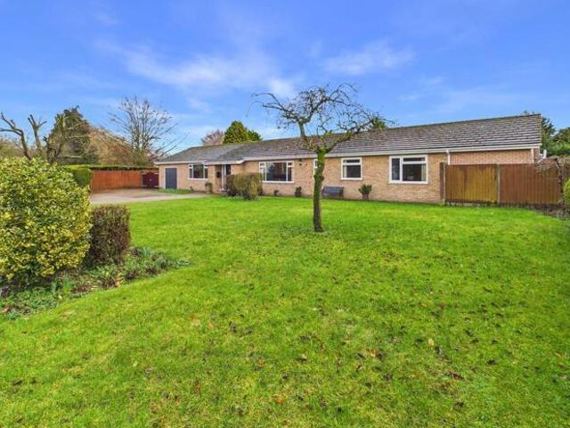 4 Bedroom Bungalow Hemingby Hemingby 100456882