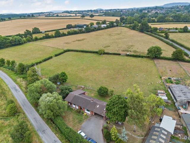 4 Bedroom Bungalow Hereford Herefordshire 99237127