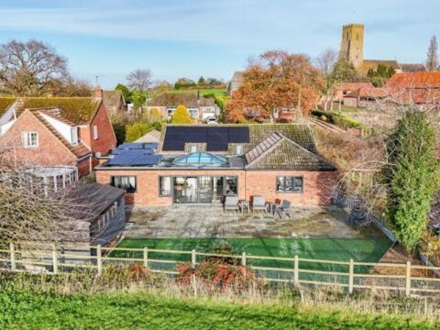 4 Bedroom Bungalow Hindringham Hindringham 99926317
