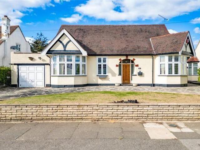 4 Bedroom Bungalow Ilford Greater London LS100987809
