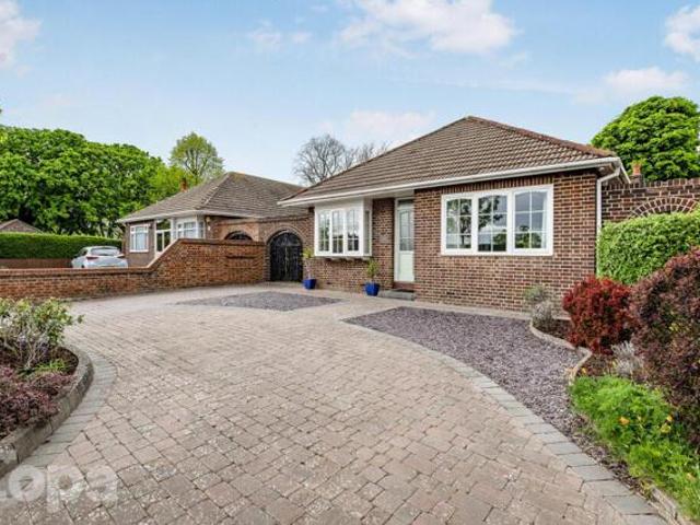 4 Bedroom Bungalow Londres Greater London 101856005