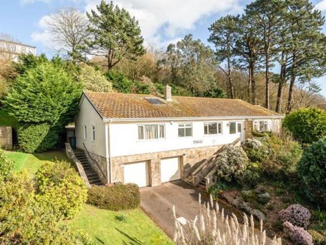 4 Bedroom Bungalow Lyme Regis Dorset 101677447