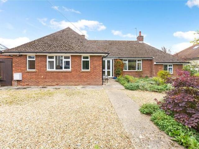 4 Bedroom Bungalow Milton Keynes Milton Keynes 99290053