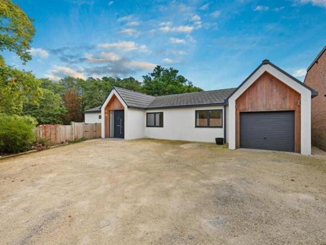 4 Bedroom Bungalow Norwich Norfolk LS100343003