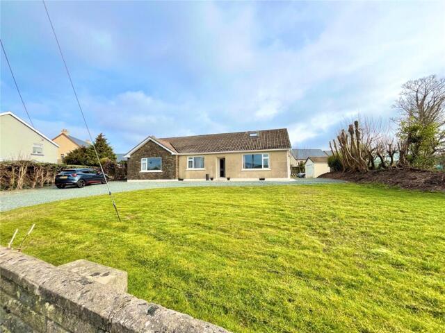 4 Bedroom Bungalow Saundersfoot Pembrokeshire 99895670