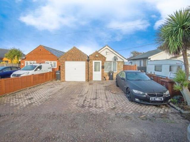4 Bedroom Bungalow St. Osyth Essex LS101676202