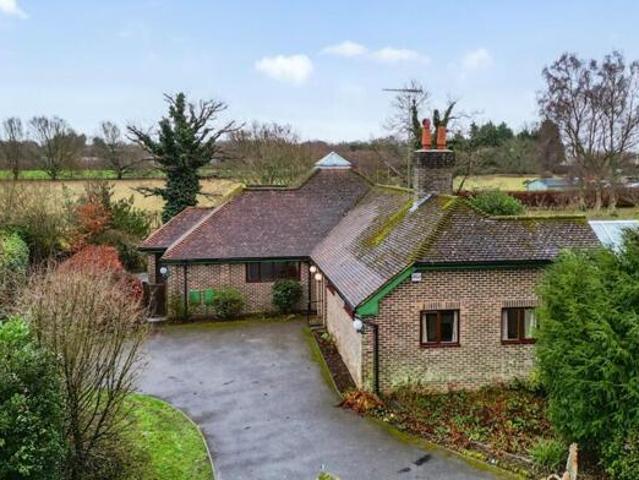 4 Bedroom Bungalow Sutton Valence Kent LS99054713
