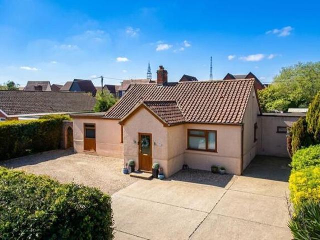 4 Bedroom Bungalow Poringland Poringland 101743225