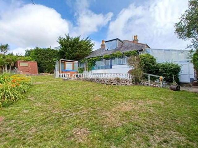 4 Bedroom Bungalow Preston Torbay 98204811