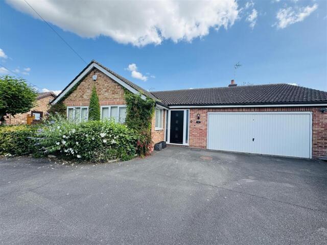 4 Bedroom Bungalow Radcliffe On Trent Radcliffe On Trent LS98969171
