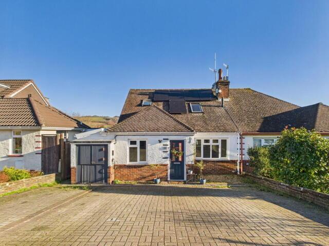 4 Bedroom Bungalow Worthing West Sussex 98765842