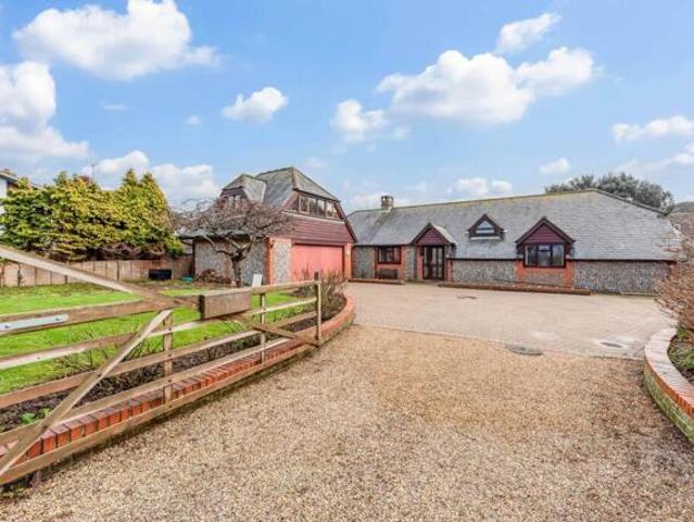 4 Bedroom Bungalow West Sussex West Sussex 99641907