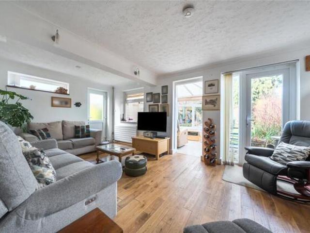 4 Bedroom Bungalow Westerham Greater London LS99608139