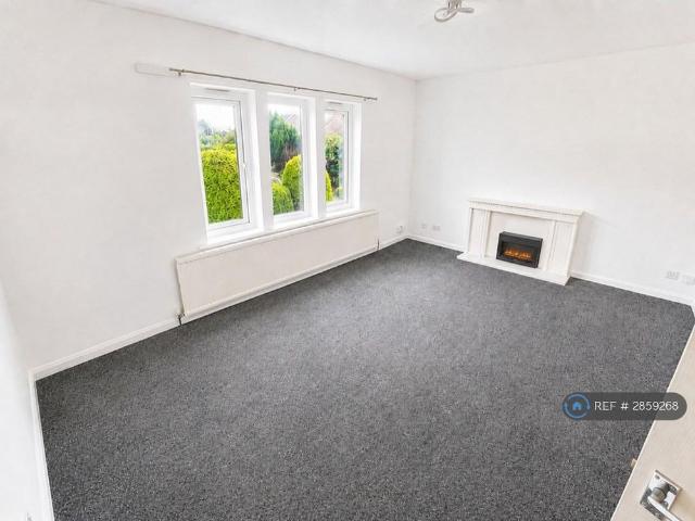 4 bedroom bungalow to rent