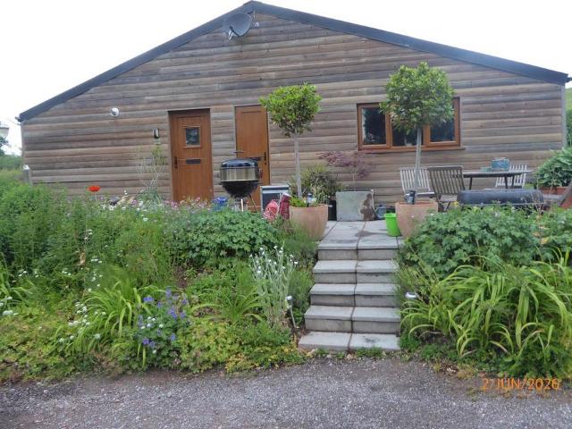 4 bedroom bungalow to rent